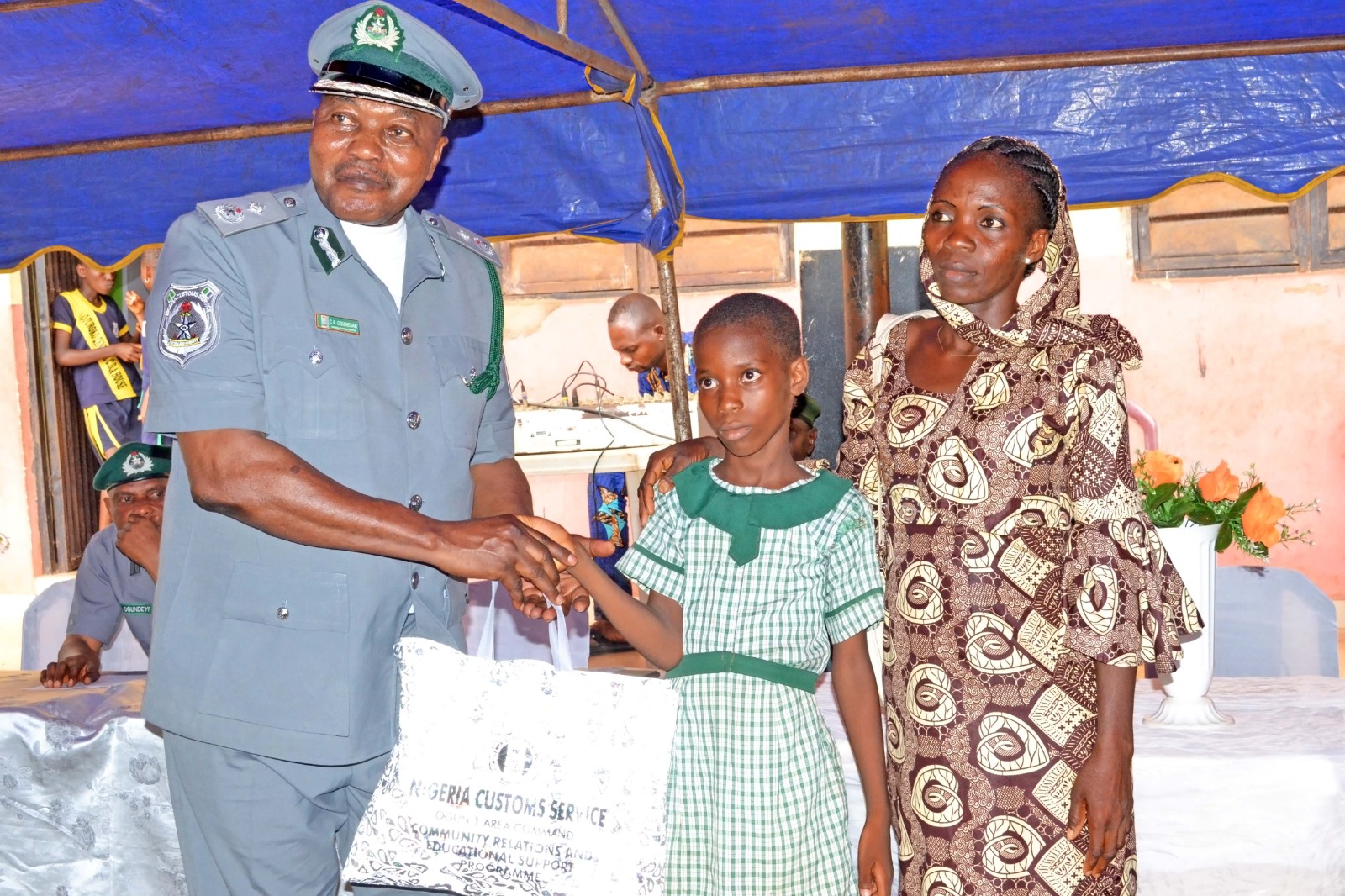 Ogun 1 Customs Supports Primary School Pupils With Set Of Uniforms ...